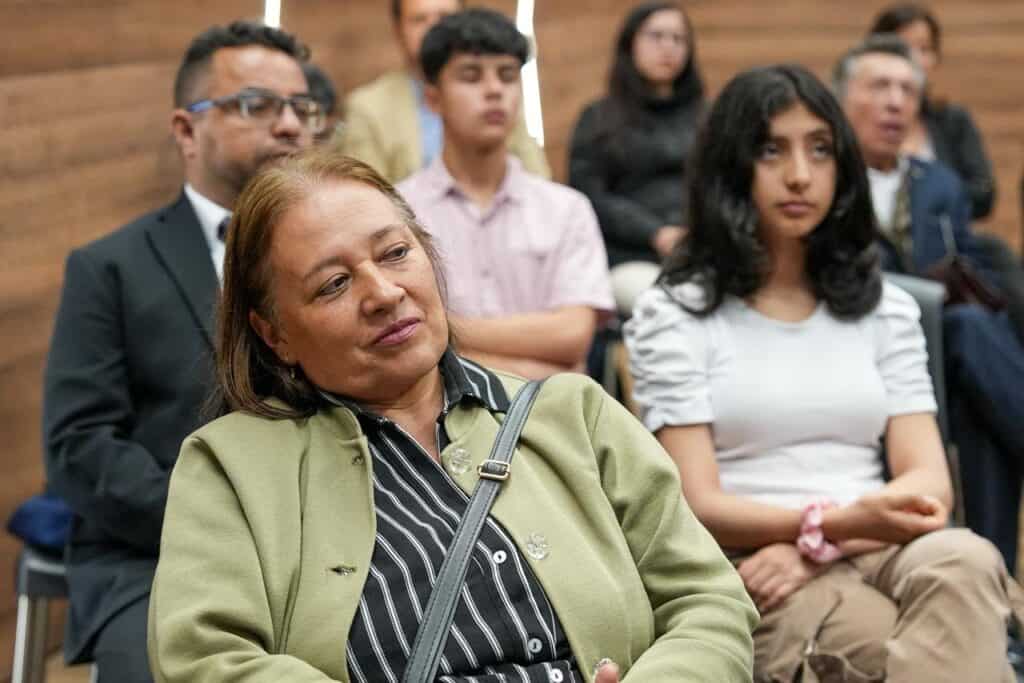 Asamblea de Cundinamarca otorga la Orden Policarpa Salavarrieta — Grado ...